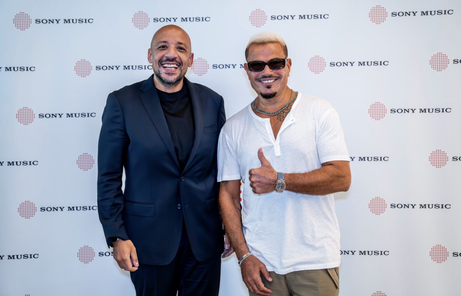 Amr Diab: 10 essential songs you have to know - Arabsounds.net