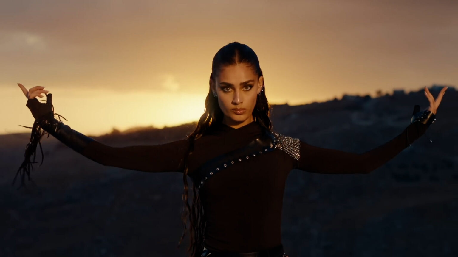 Amr Diab: The iconic Egyptian singer - Arabsounds.net